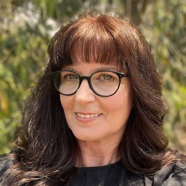 Kim Kelly – Brio Books